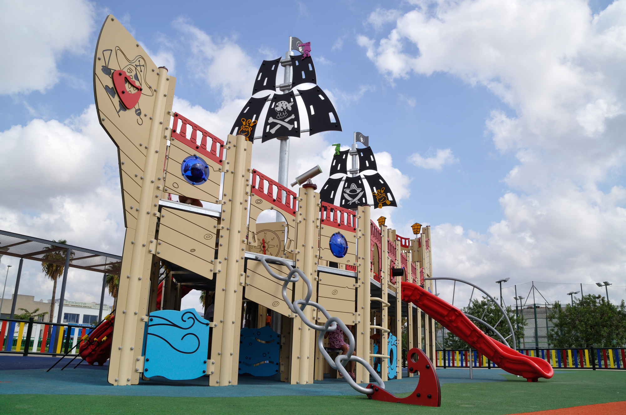Barco pirata gigante para parques infantiles con tobogán gruta ...