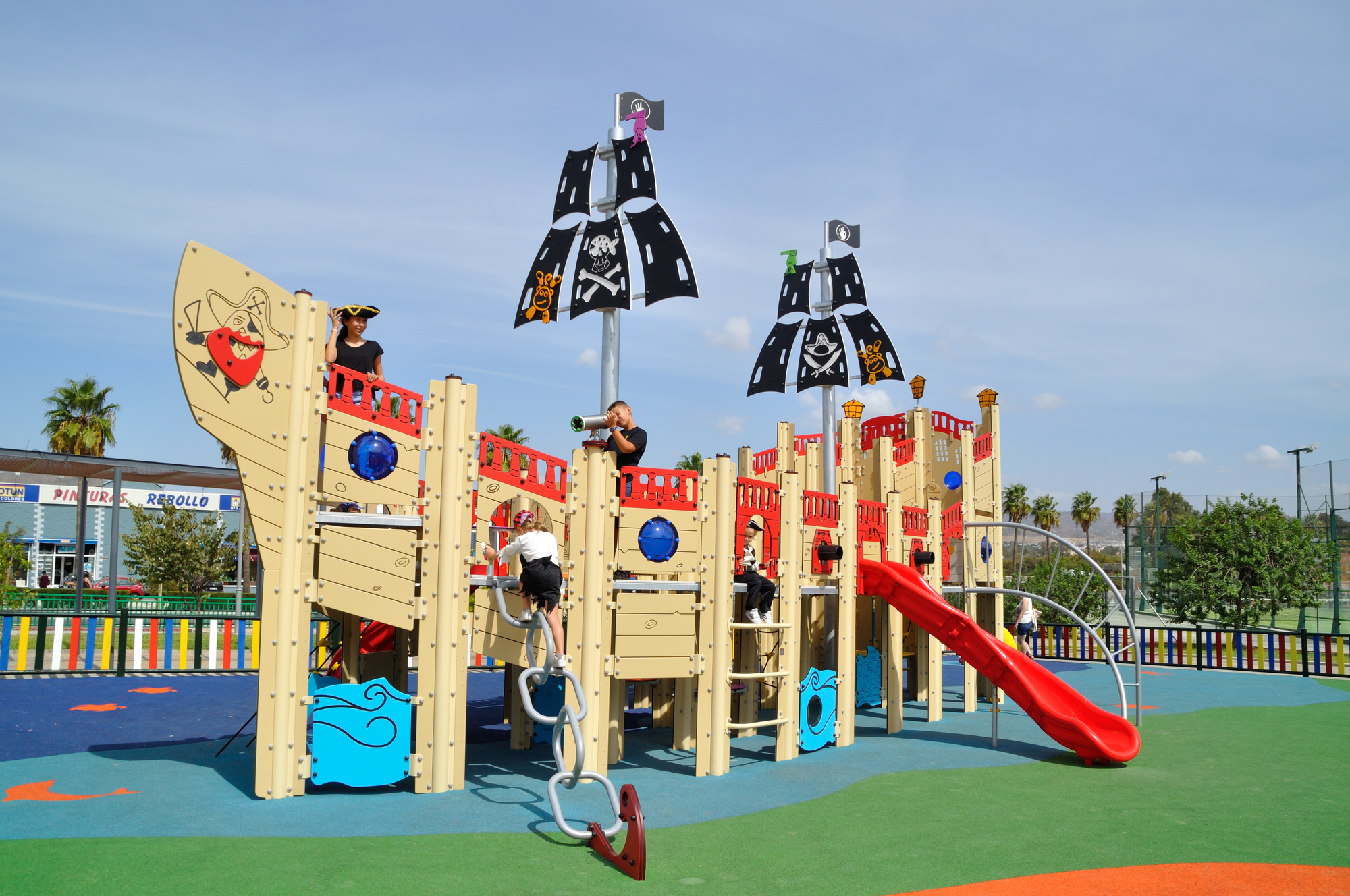 Barco pirata gigante para parques infantiles con tobogán gruta ...